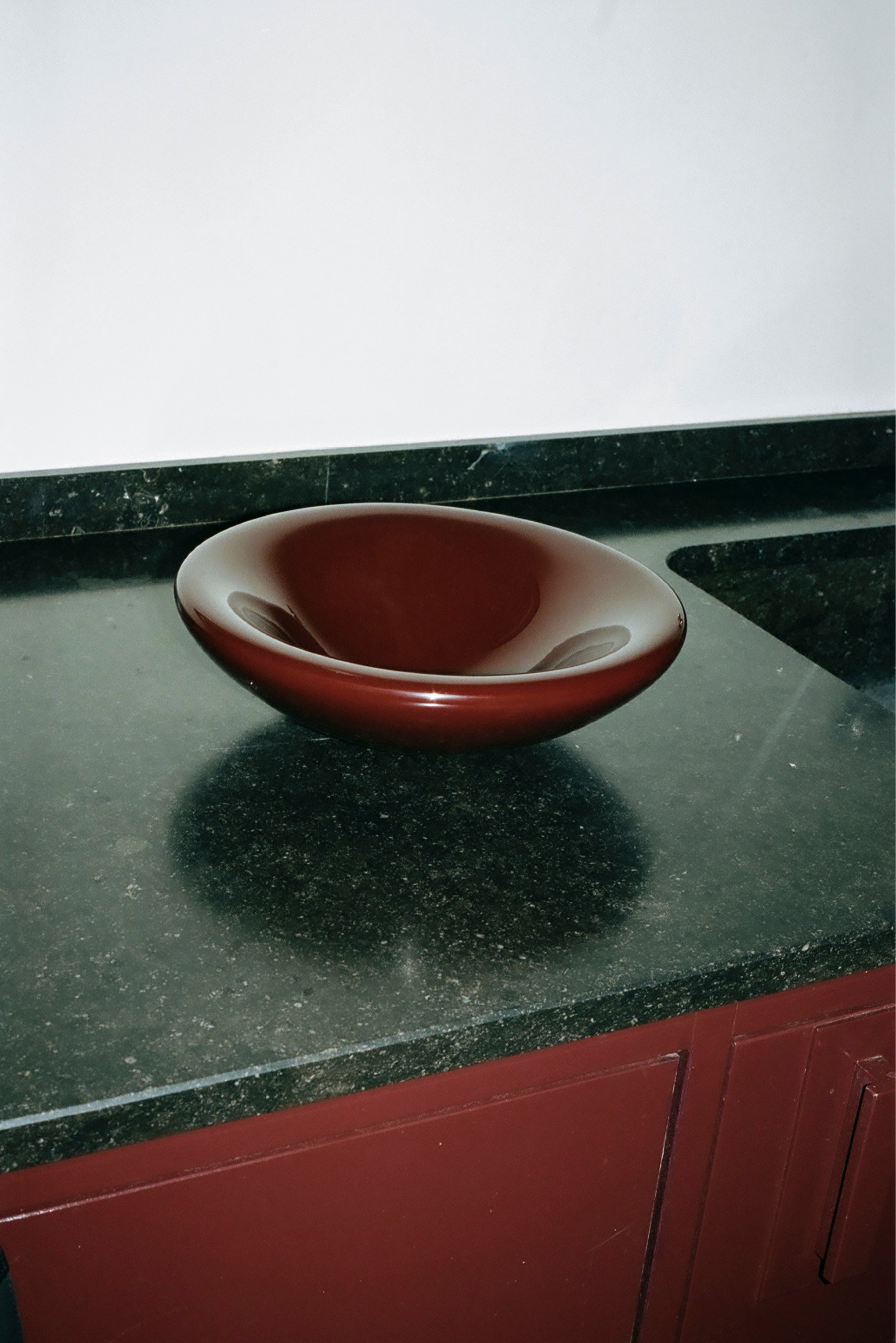 LIQUIDISH MEDIUM WINE – RiRa Objects